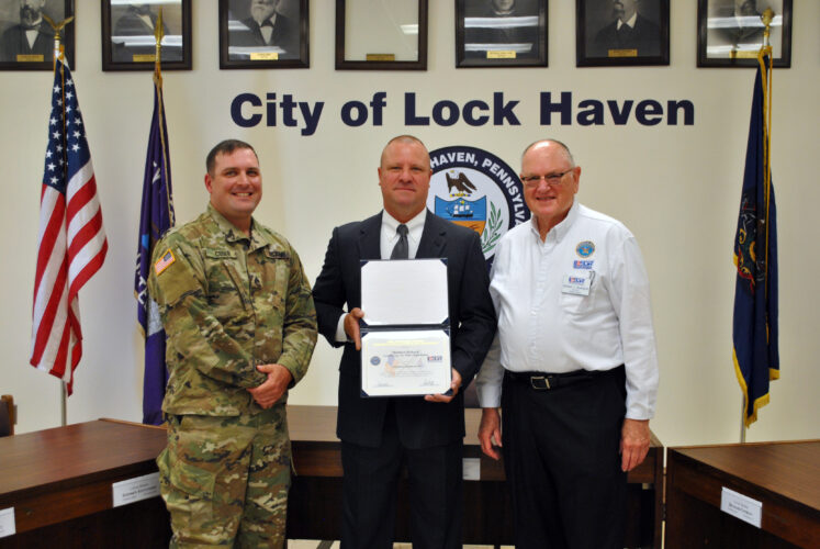 LHPD Chief Matthew Rickard receives Patriot Award | News, Sports, Jobs ...